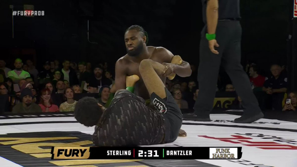 Var Aljamain Sterling rændur á Fury Pro Grappling 8 gegn Kevin Dantzler?