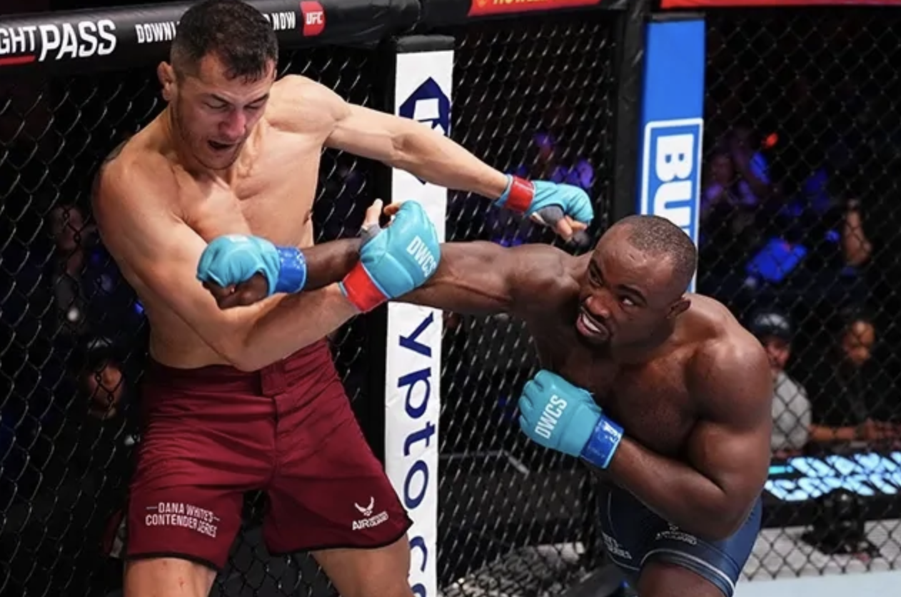 Torrez Finney fær UFC samning eftir þriðja DWCS sigurinn