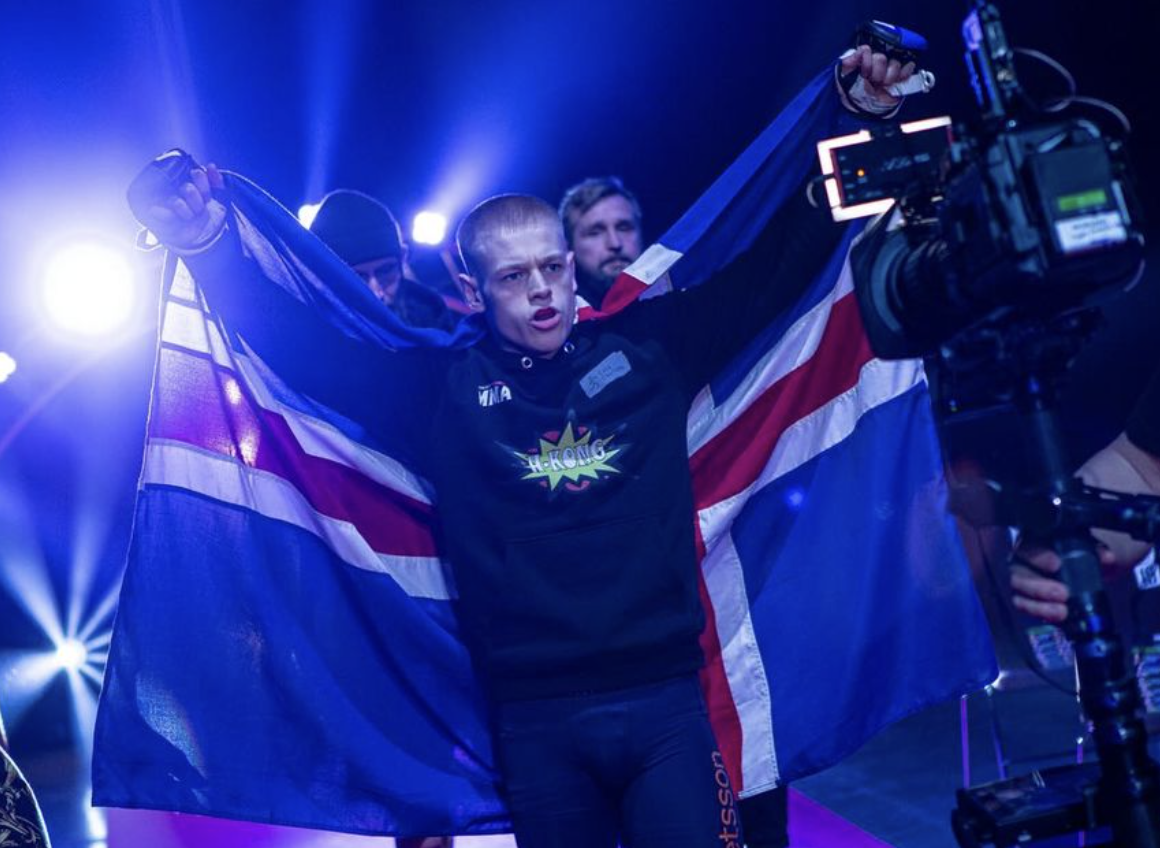 Hákon Arnórsson sigraði ADCC Wales Open, stefnir á Caged Steel í desember